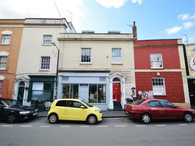 2 bedroom flat for rent in Picton Street, Montpelier, Bristol.