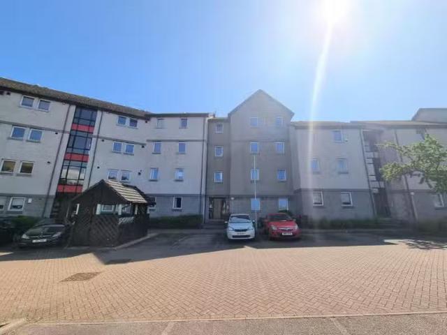 2 bedroom flat for rent in Picktillum Place, Kittybrewster, Ab.