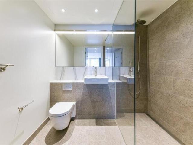 2 bedroom flat for rent in Pico House, SW11