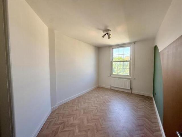 2 bedroom flat for rent in Pilton Place, SE17