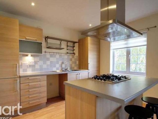 2 bedroom flat for rent in Pitfield House CM7