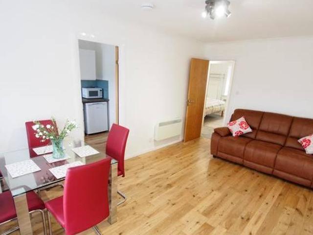2 bedroom flat for rent in Pitmedden Crescent Top Floor AB10