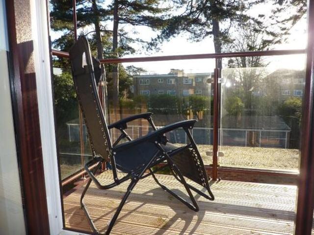 2 bedroom flat for rent in Poole Road, Bournemouth, Dorset, BH4