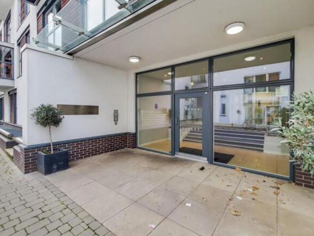 2 bedroom flat for rent in Point Pleasant, Wandsworth, London, SW18