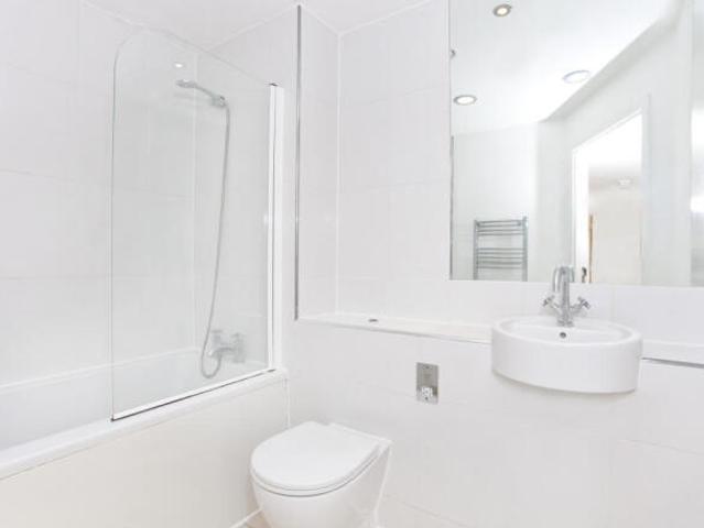 2 bedroom flat for rent in Popeshead Court, City Centre, York, YO1