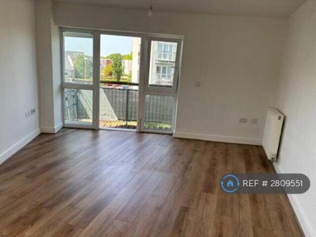 2 bedroom flat for rent in Popley, Basingstoke, RG24