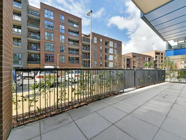 2 bedroom flat for rent in Poppyfield House, Greenwich, London SE10