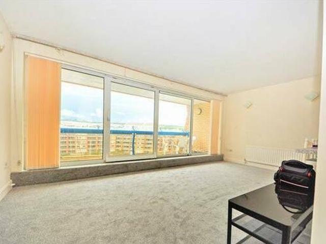 2 bedroom flat for rent in Port Way PORT SOLENT PO6