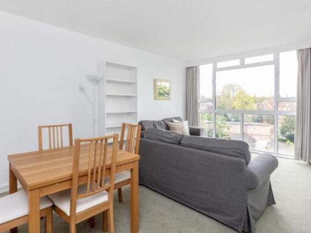 2 bedroom flat for rent in Portinscale Road, Putney SW15