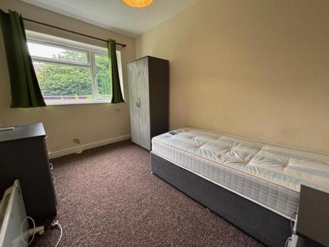 2 bedroom flat for rent in Portland Road, B16