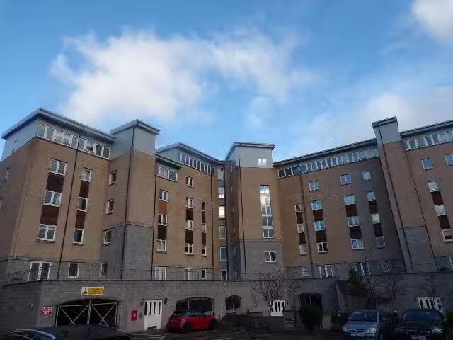 2 bedroom flat for rent in Portland Street, Aberdeen, AB11