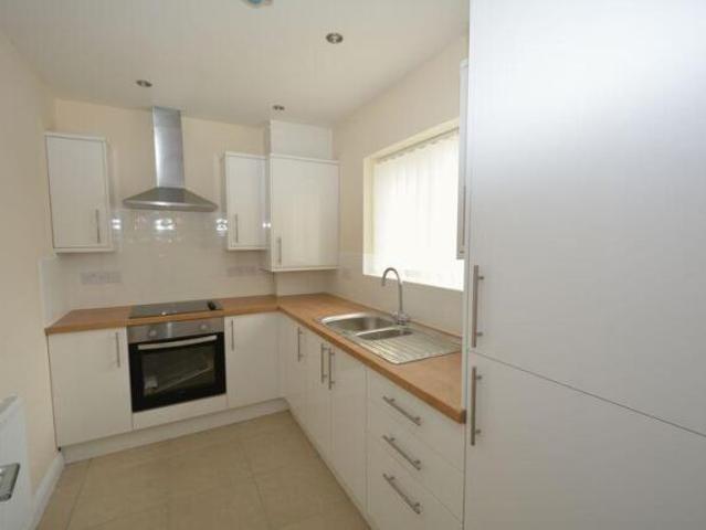 2 bedroom flat for rent in Portway, Woodhouse Park, Manchester, M22