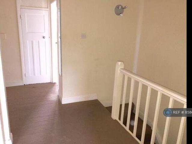 2 bedroom flat for rent in Pound Place, Eltham, SE9