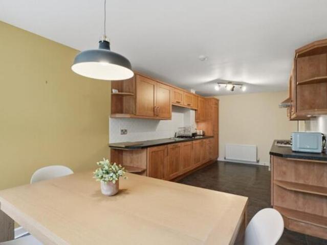 2 bedroom flat for rent in Powderhall Rigg, Powderhall, Edinburgh, EH7