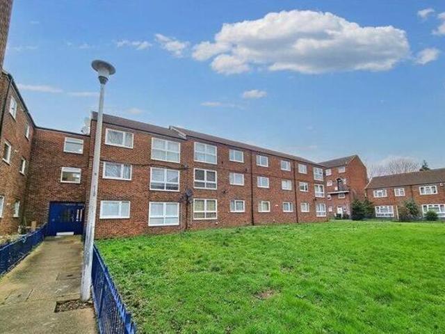 2 Bedroom Flat For Rent In Plaistow