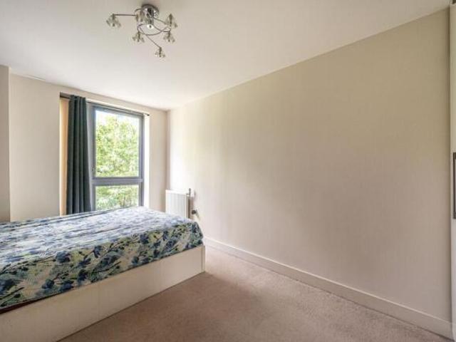 2 bedroom flat for rent in Plamer Court, Colindale, London, NW9