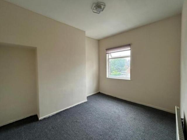 2 bedroom flat for rent in Plane Street, Hull, HU3