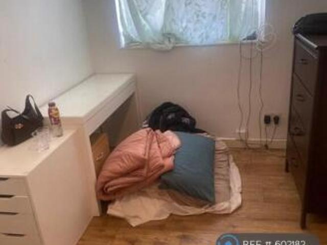 2 bedroom flat for rent in Pleasaunce Court, London, SE9