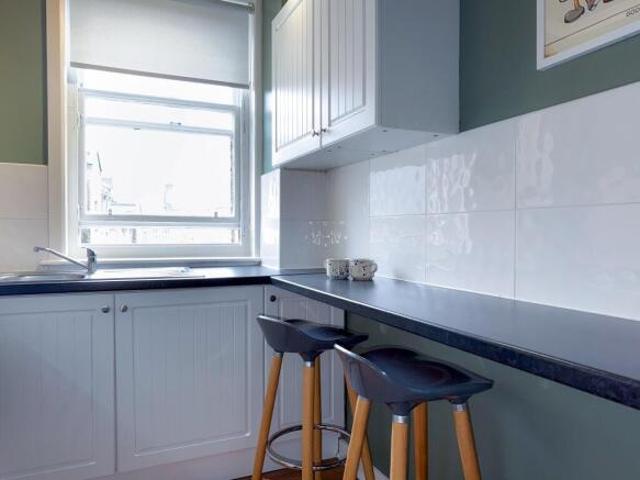 2 bedroom flat for rent in Pleasance, Newington, Edinburgh, EH8