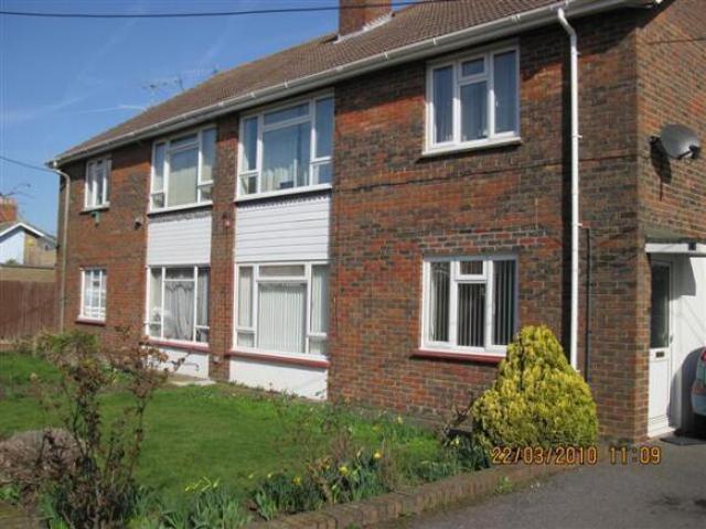 2 bedroom flat for rent in Preston Lane Faversham, ME13