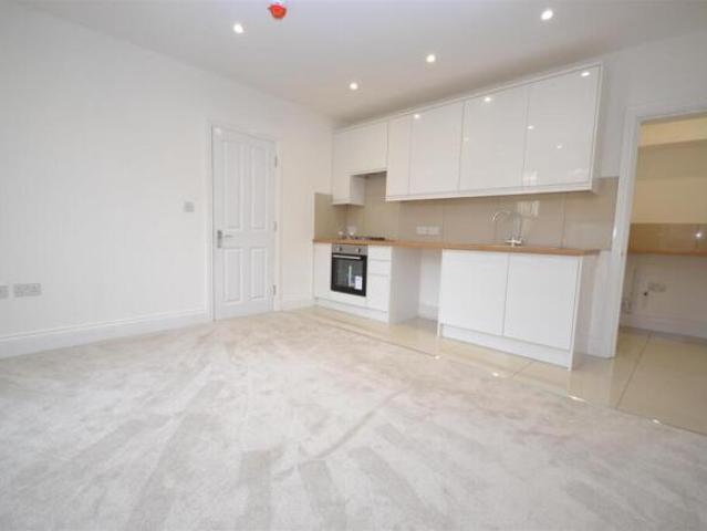 2 bedroom flat for rent in Preston Road, Brighton, BN1