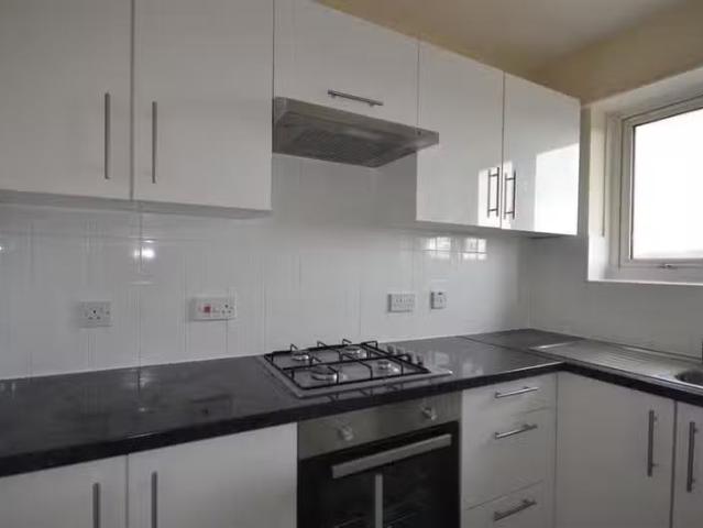 2 bedroom flat for rent in Preston Road, Harrow, Middleinterac.