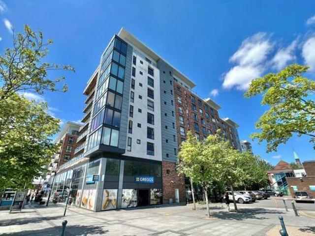 2 Bedroom Flat For Rent In Prestwich, Manchester