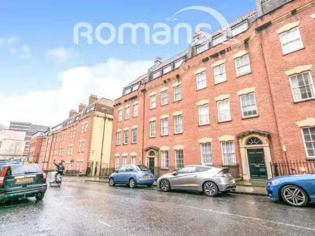 2 bedroom flat for rent in Pritchard Street, Bristol, Somerset.