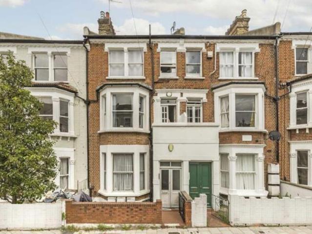 2 bedroom flat for rent in Prideaux Road, Stockwell, SW9