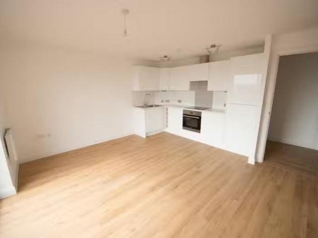 2 bedroom flat for rent in Princeton Place, Liverpool, Merseys.