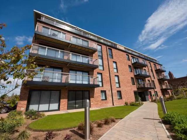 2 bedroom flat for rent in Princeton Place, Liverpool, Merseys.
