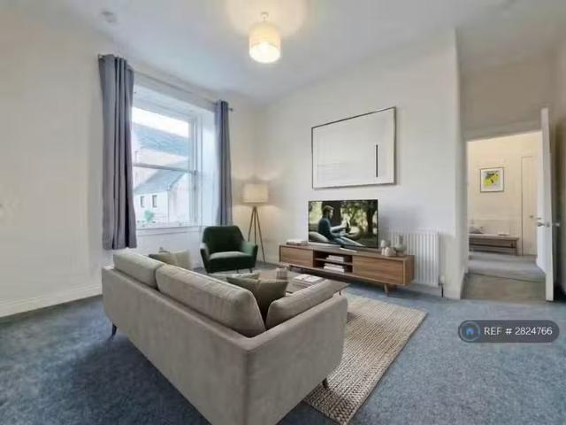 2 bedroom flat for rent in Prince Regent St, Edinburgh, EH6