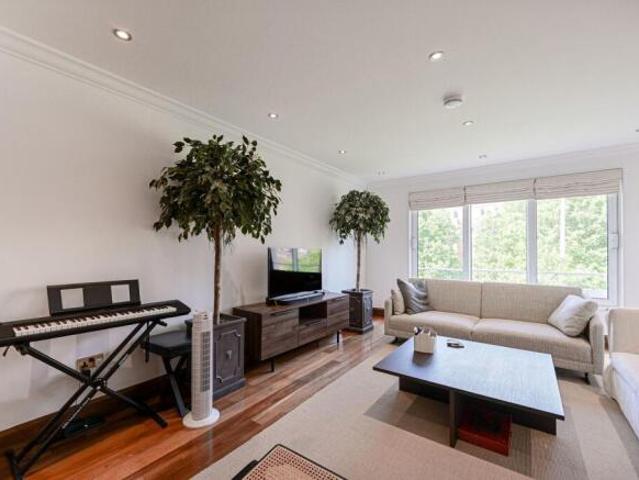 2 bedroom flat for rent in Princes Gate, South Kensington, London, SW7