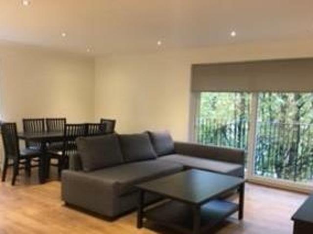 2 Bedroom Flat For Rent In Priory Road