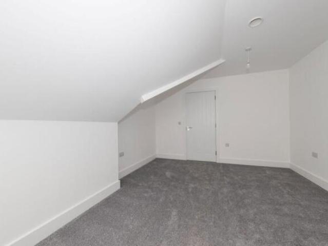2 bedroom flat for rent in Prudence Place, Luton, Bedfordshire, LU2