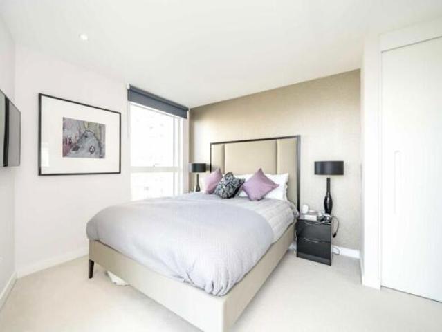 2 bedroom flat for rent in Pump House Crescent, Brentford, TW8