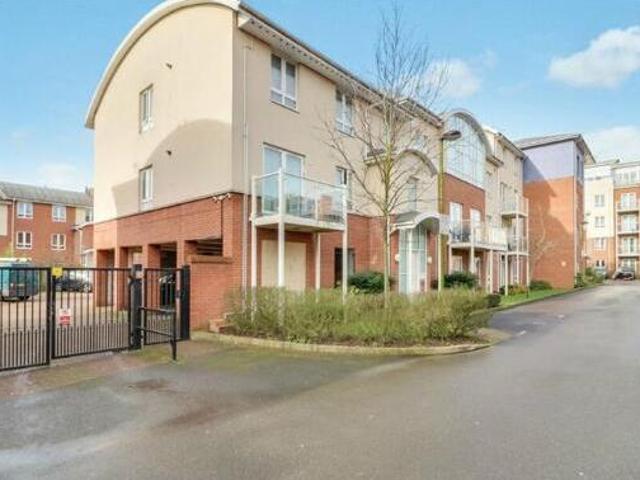 2 Bedroom Flat For Rent In Pumphouse Crescent, Watford