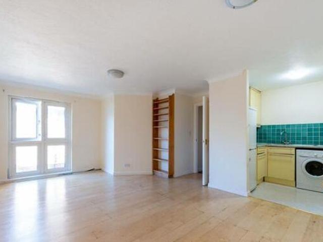2 Bedroom Flat For Rent In Purley