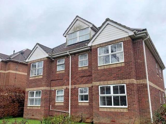 2 bedroom flat for rent in Purpose Built Two Bedroom Charminster BH8