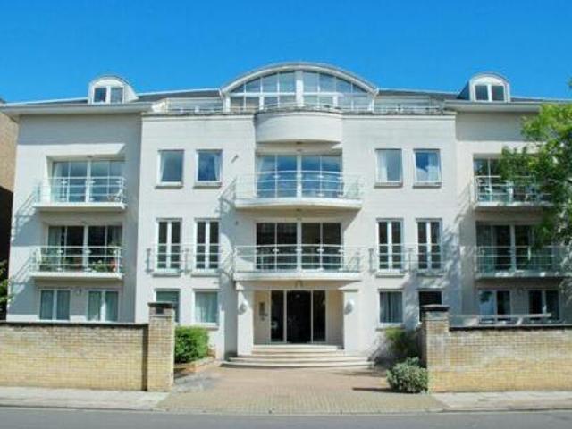 2 Bedroom Flat For Rent In Putney, London