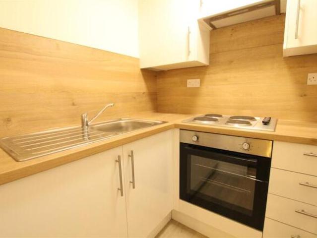 2 bedroom flat for rent in Pyramid Close, Northampton, NN3