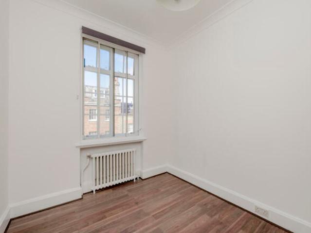 2 bedroom flat for rent in Quebec Court, Seymour Street, W1H