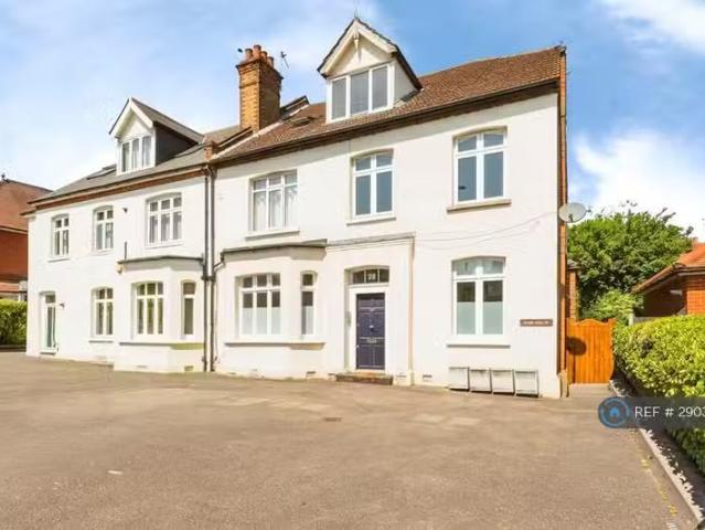 2 bedroom flat for rent in Queen Anne Court, Bromley, BR2