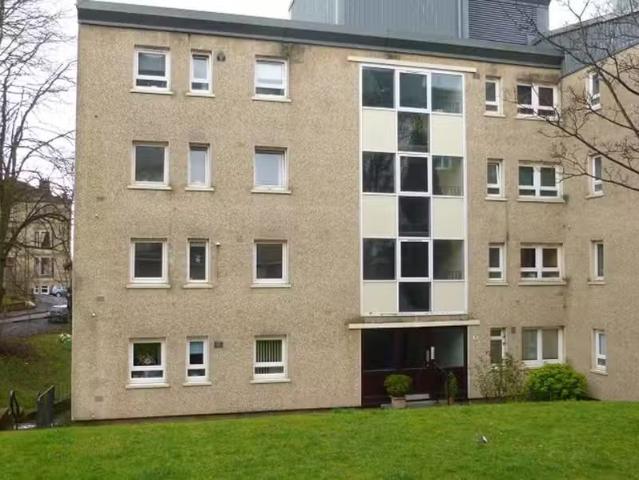 2 bedroom flat for rent in Queen Margaret Court, Glasgow, G20