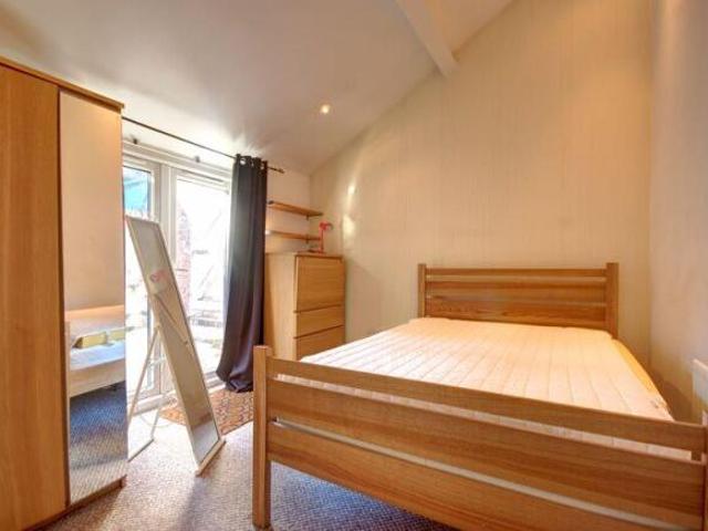 2 bedroom flat for rent in Queens Road, Jesmond, Newcastle Upon Tyne, NE2
