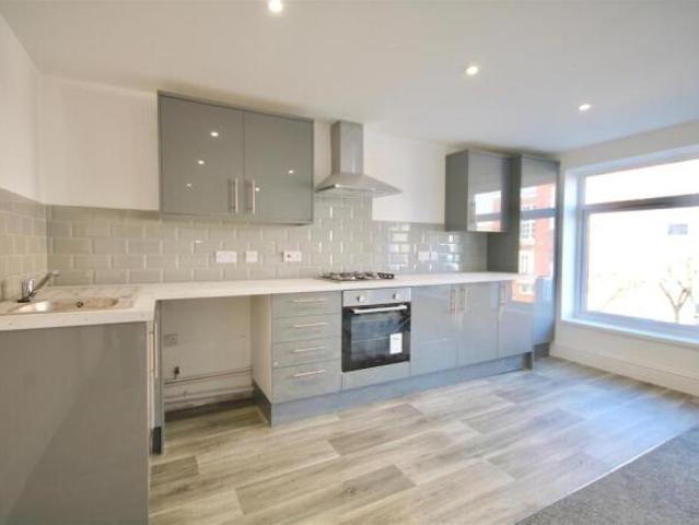 2 bedroom flat for rent in Queens Road, Portsmouth, PO2