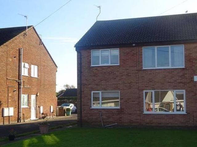 2 bedroom flat for rent in Queens Road Skegness PE25
