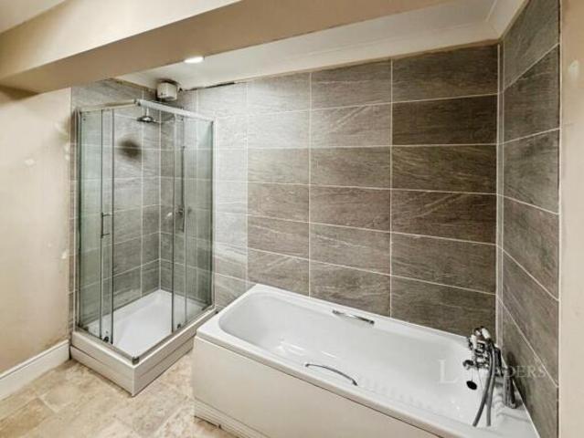 2 bedroom flat for rent in Queens Terrace, Southampton, Hampshire, SO14