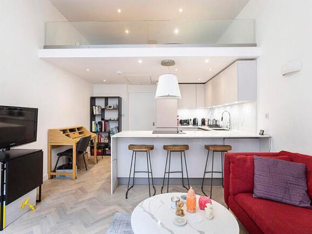 2 bedroom flat for rent in Queensborough Terrace, London, W2