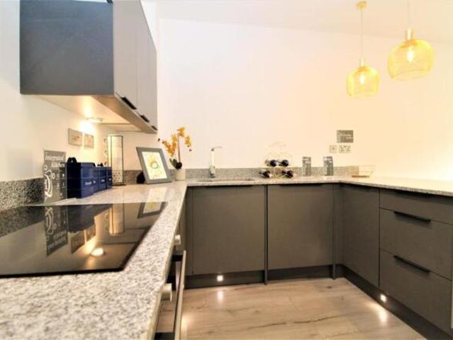 2 bedroom flat for rent in Queensbridge Drive, Ramsgate, CT11